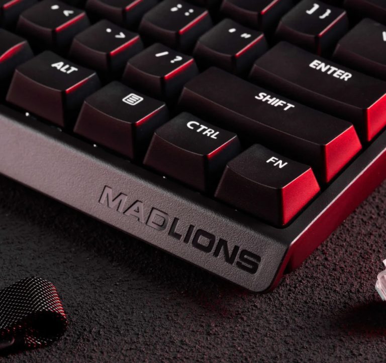 MAD68HE Magnetic Game Keyboard supports quick triggering